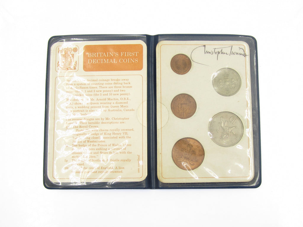 Elizabeth II 1971 Britain's First Decimal Coins - Signed By C. Ironsid ...